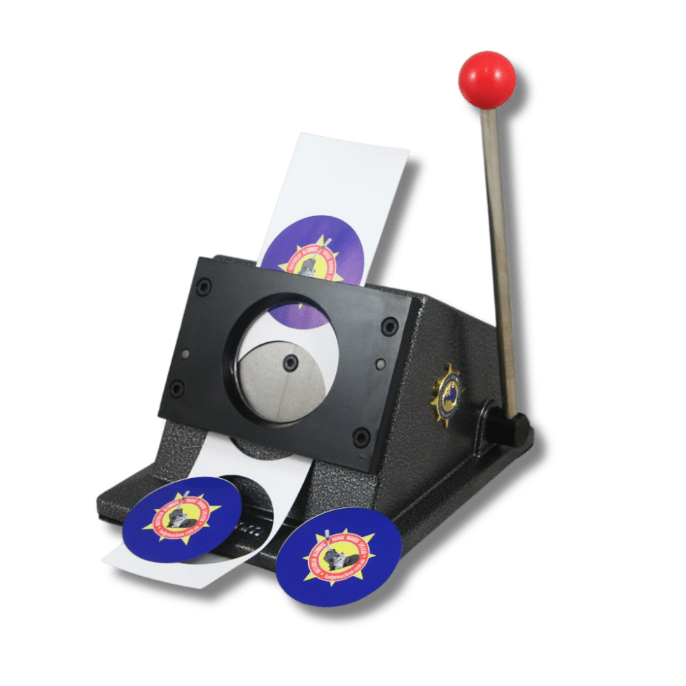 Badge Maker – Inspiring device to make customised pin badges